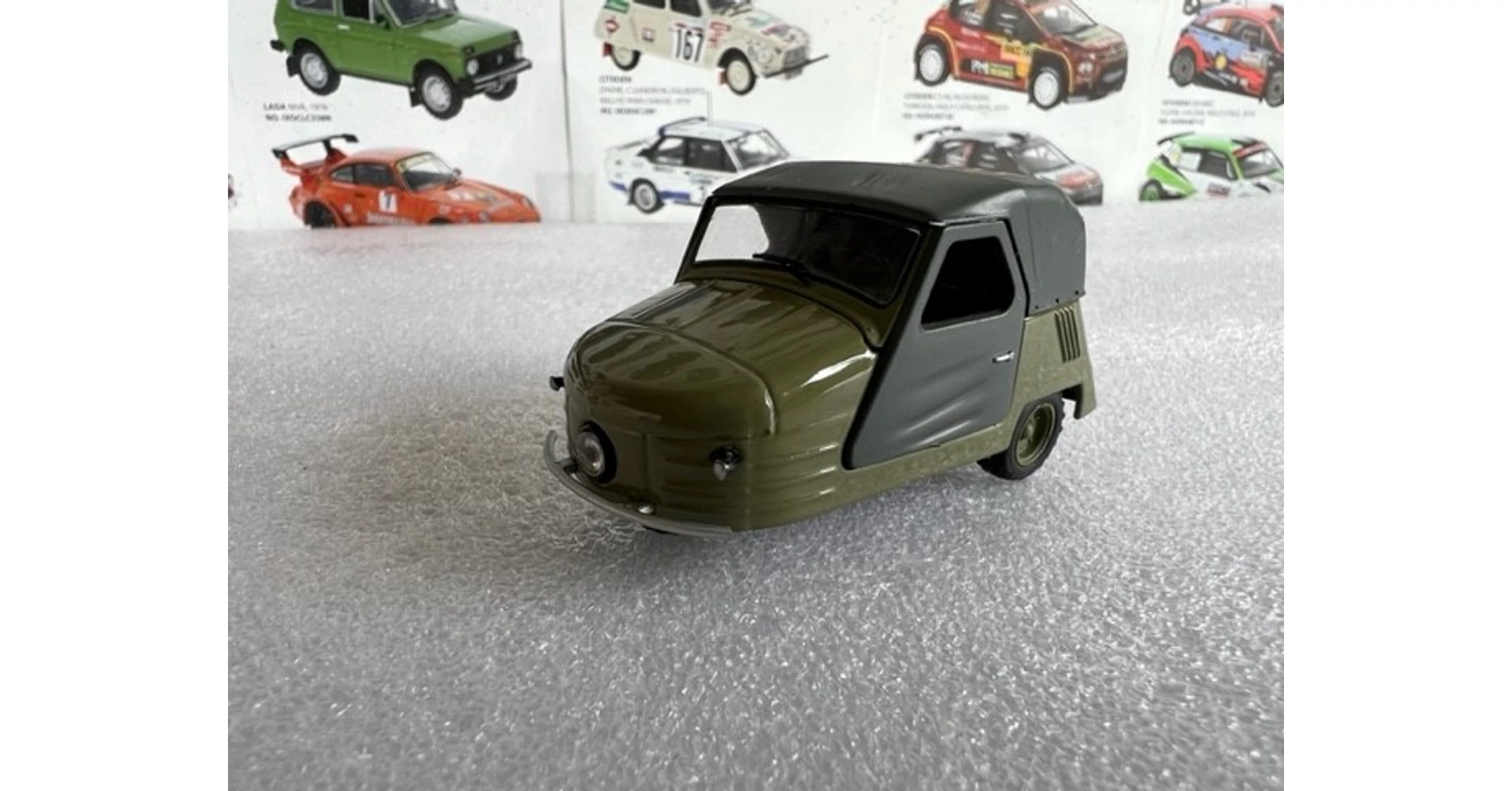 SMZ S-1L Cyclecar (1960) - DeAgostini - Méretarányos modellek a legjobb ...